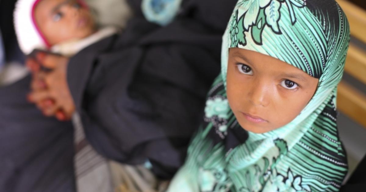 In the face of hunger, a doctor's knowledge goes viral | Mercy Corps