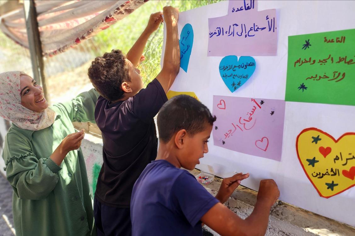 When aid disappears: The human cost of foreign aid cuts | Mercy Corps