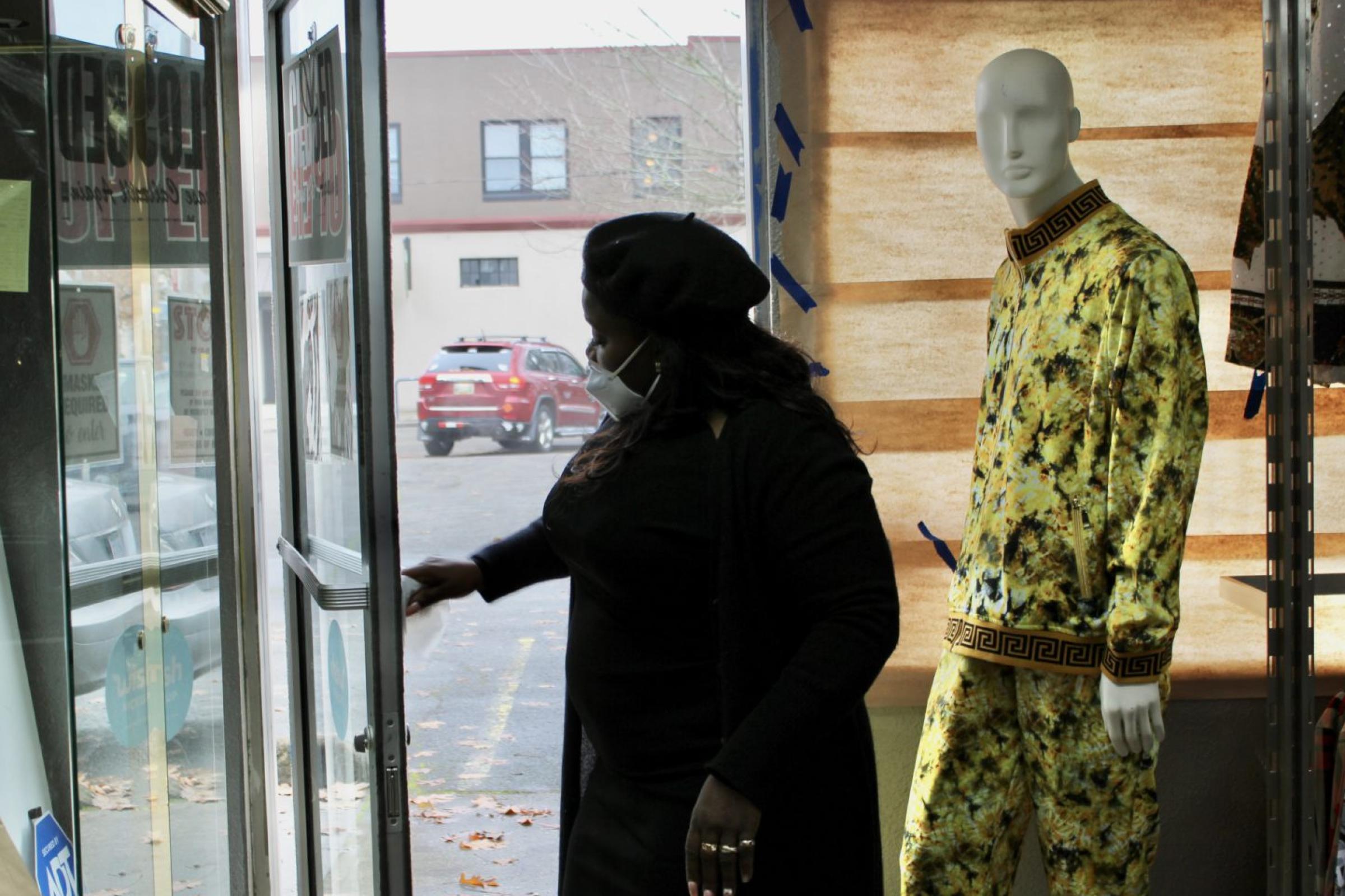 Meet Ramona Johnson: The entrepreneur behind Suited for You | Mercy Corps