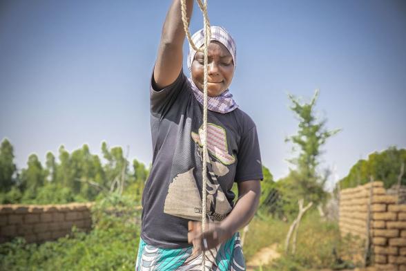 "When suffering time comes, we have to suffer": Coping with hunger in ...